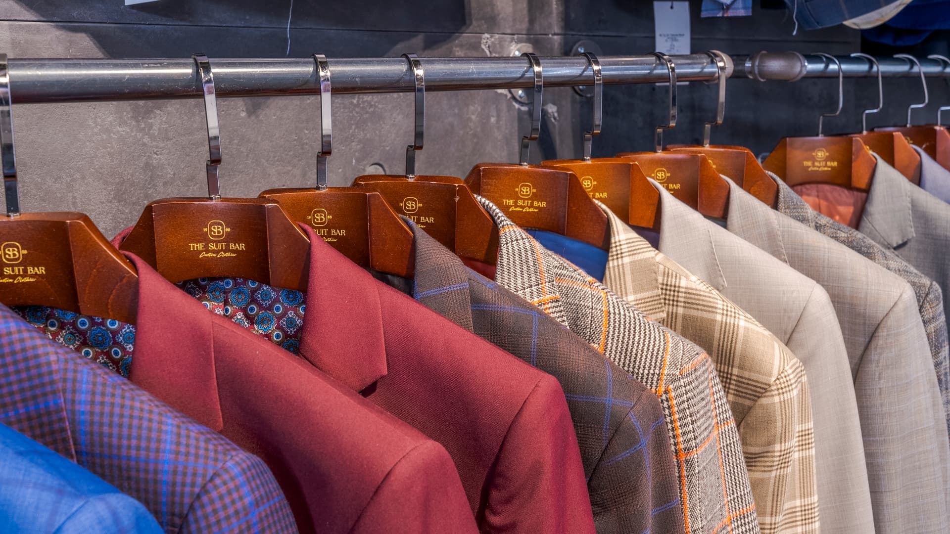 Suit Bar Custom Clothier | The only custom suiting experience in Michigan